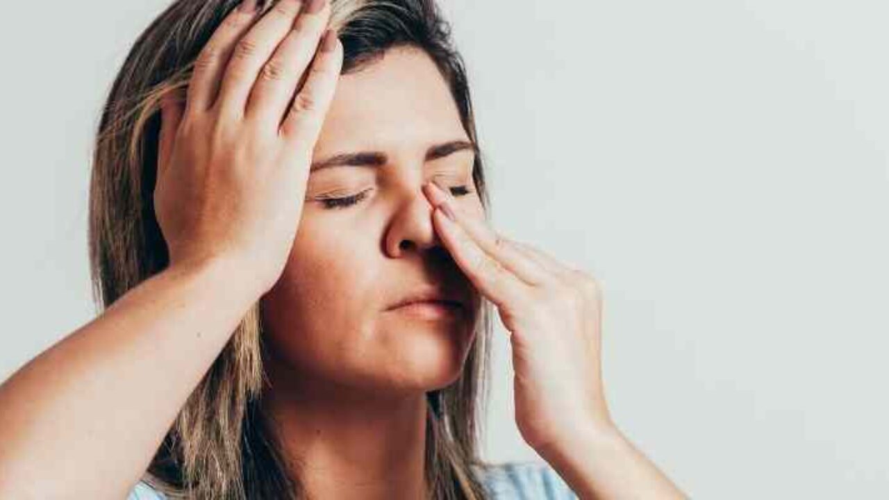 İzmir Hemifacial Spasm | Dr. Tuğba KORKMAZ